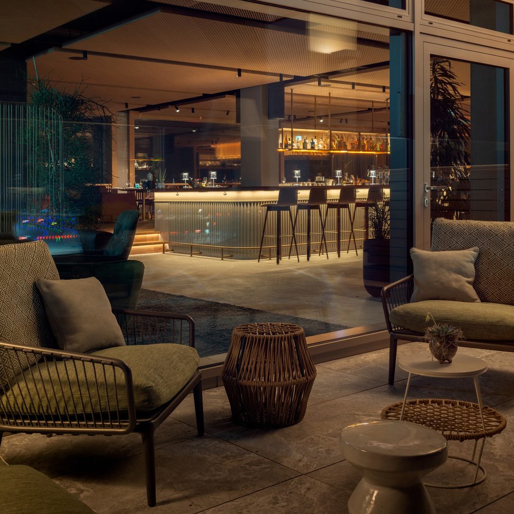 THE ROOF | b'mine Frankfurt Airport